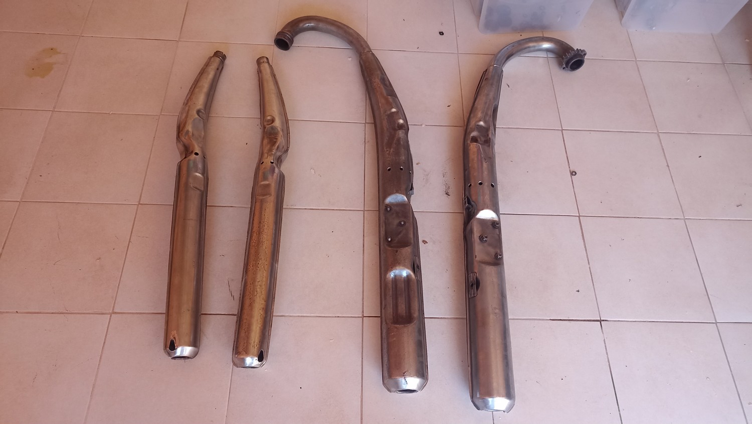 Échappement 380 GT - Forum Suzuki GT Triples et Twins Deux Temps